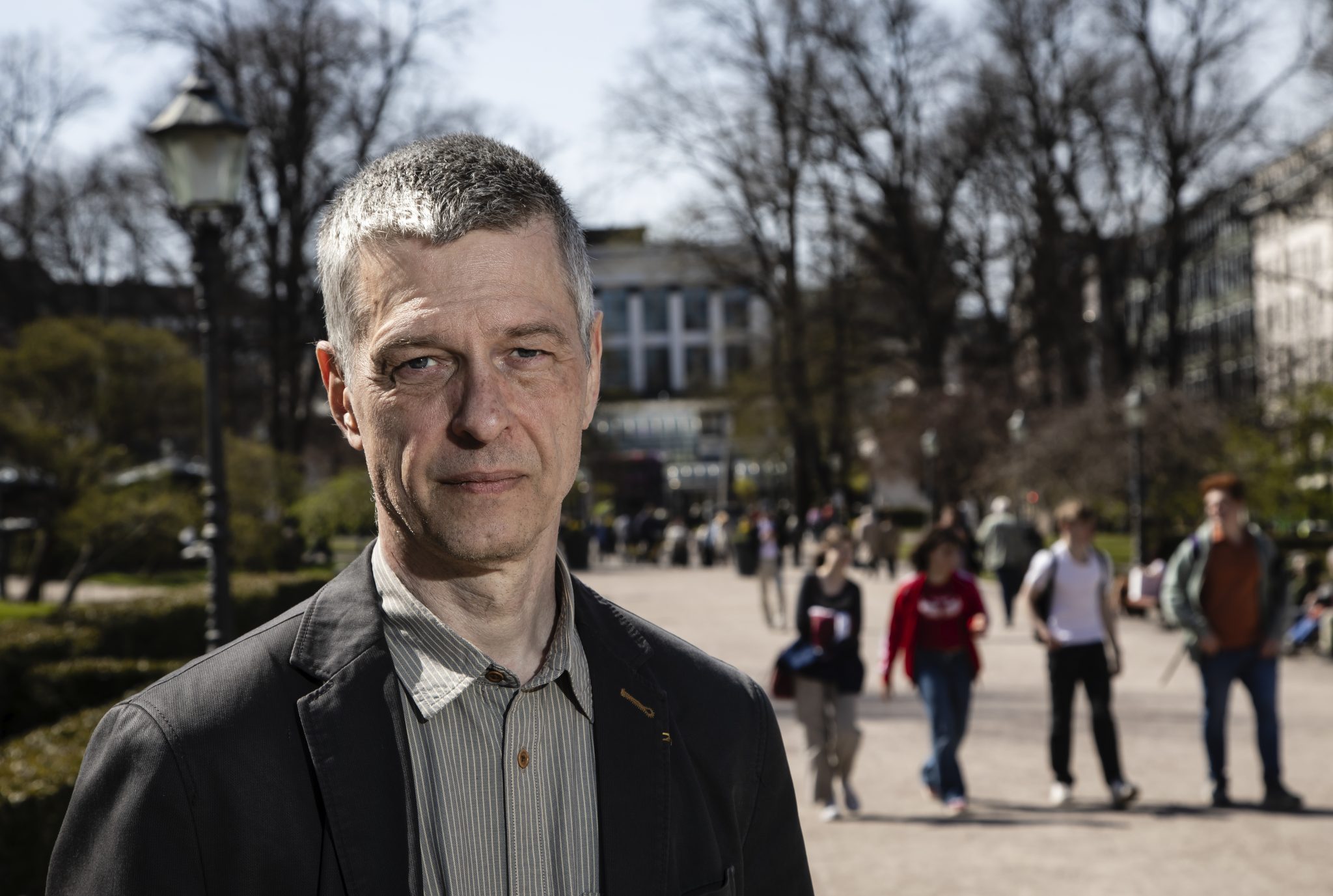 Nuorisobarometrista voi päätellä: On tultu uskonnollisen ...